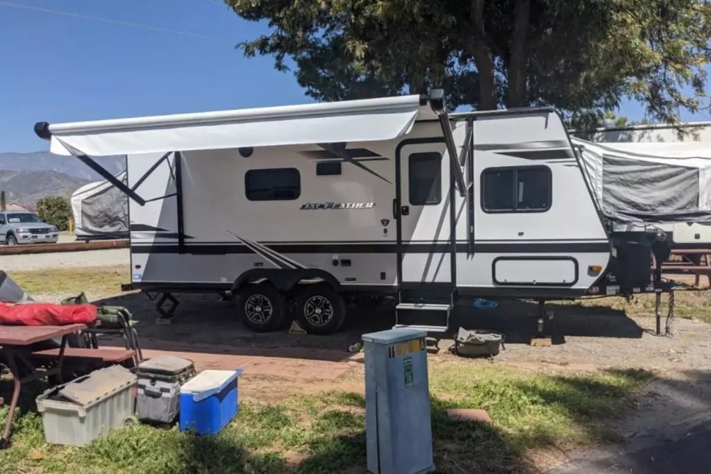 Jayco Jay Feather X23B - RV Links